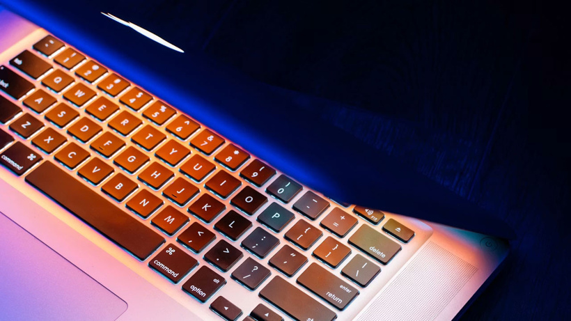 Apple Intelligence, Shortcuts uygulamasını doğal dille kontrol etmeye ...